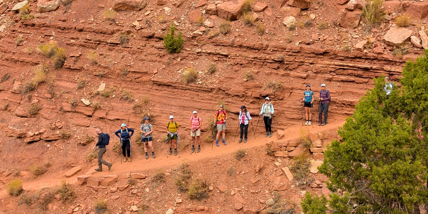 Ultimate Utah Packing List: What to Pack for Hiking in Zion, Bryce ...